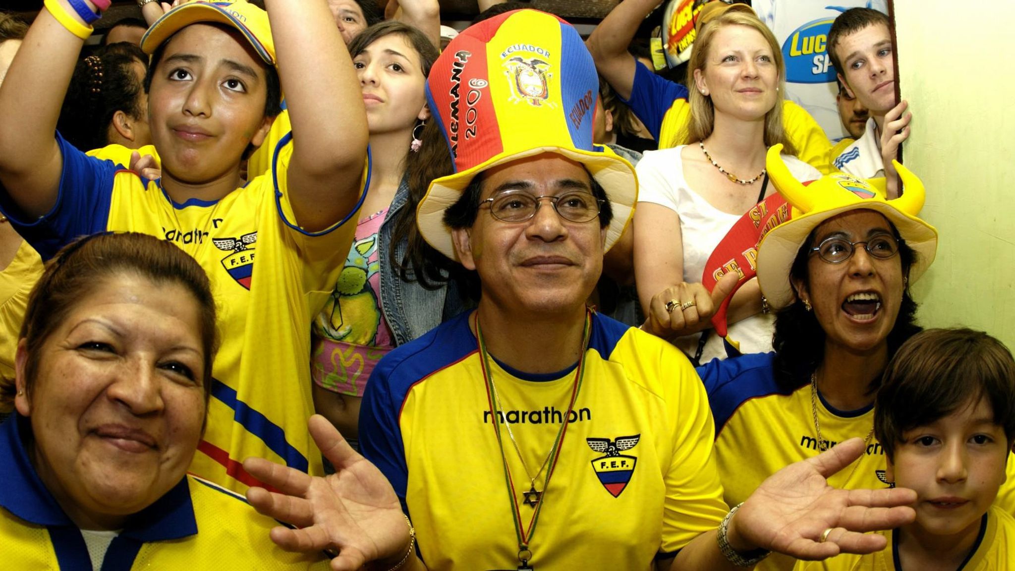 Sunday at the World Cup: Ecuador seek to upset hosts Qatar as ...
