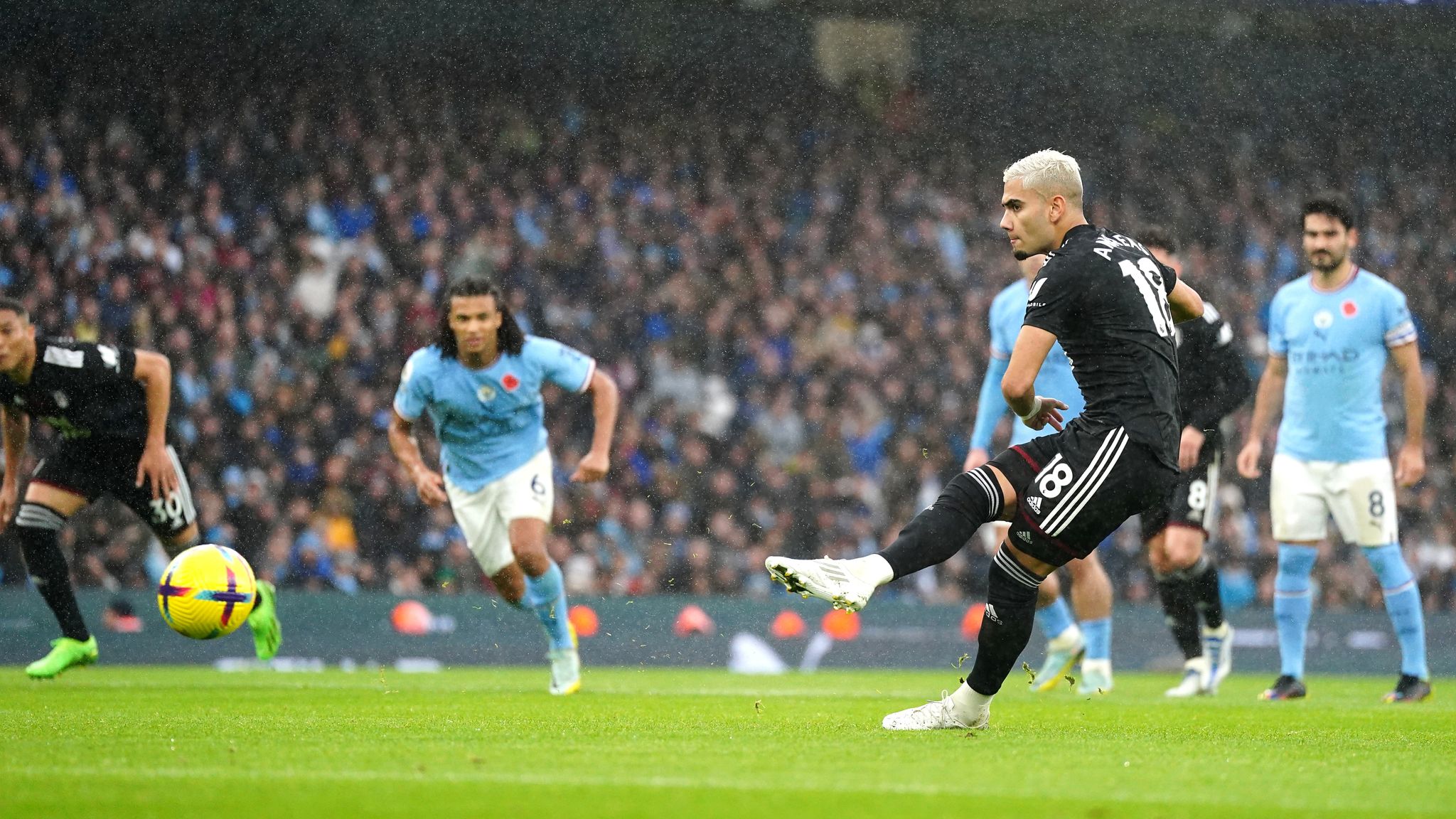 Man City 2 - 1 Fulham - Match Report & Highlights
