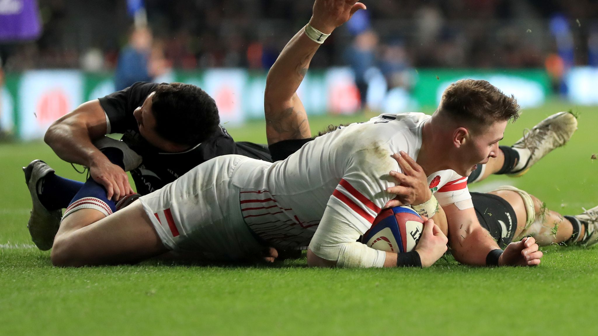 England 25-25 New Zealand: Hosts recover from 25-6 down to dramatically ...