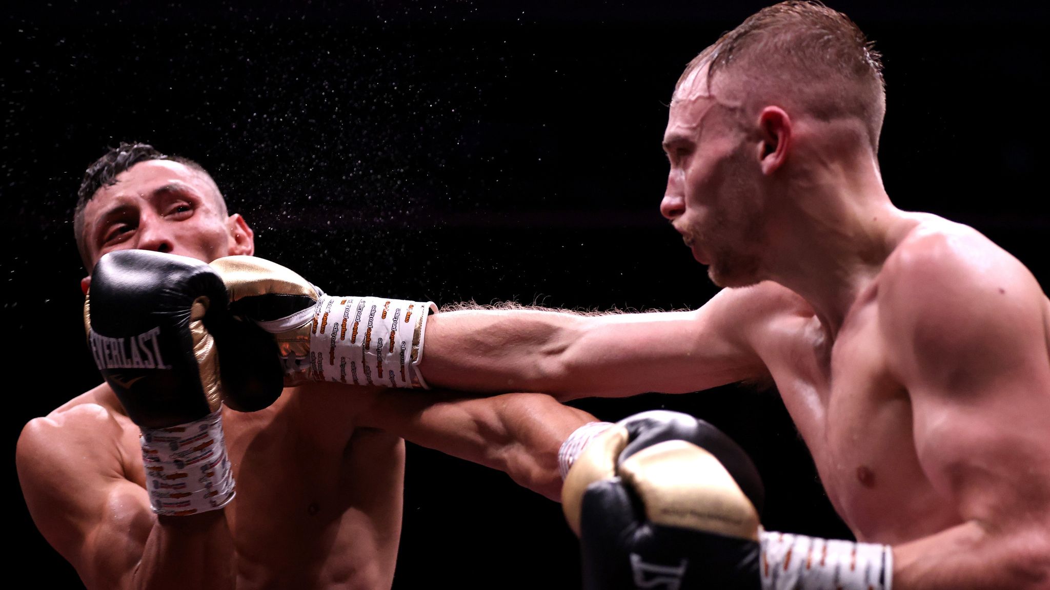 Sunny Edwards outpoints Felix Alvarado to retain IBF flyweight title ...