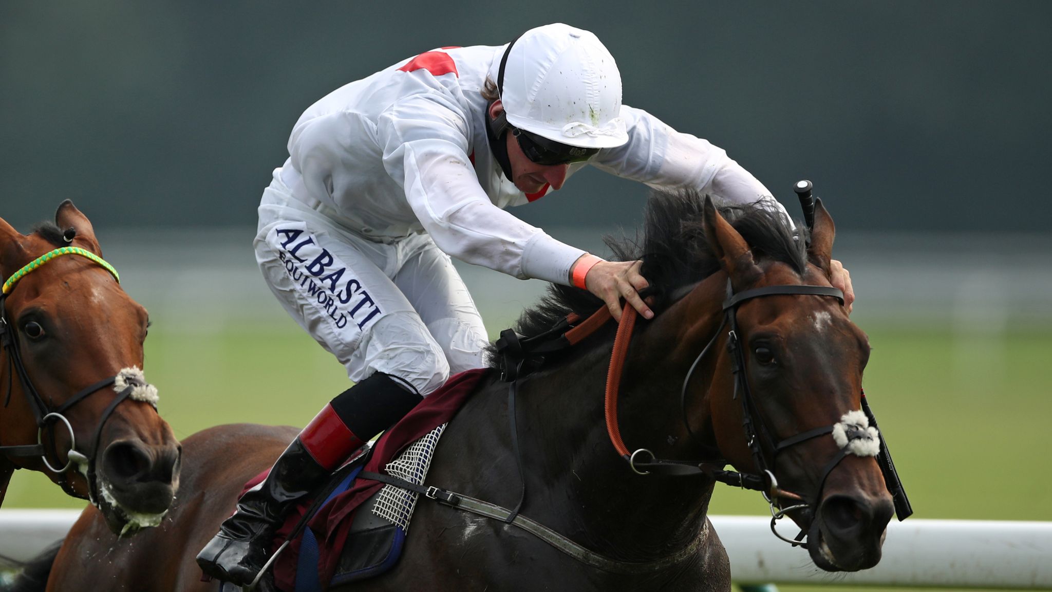 Today on Sky Sports Racing: Soaring Glory starts life over fences for ...