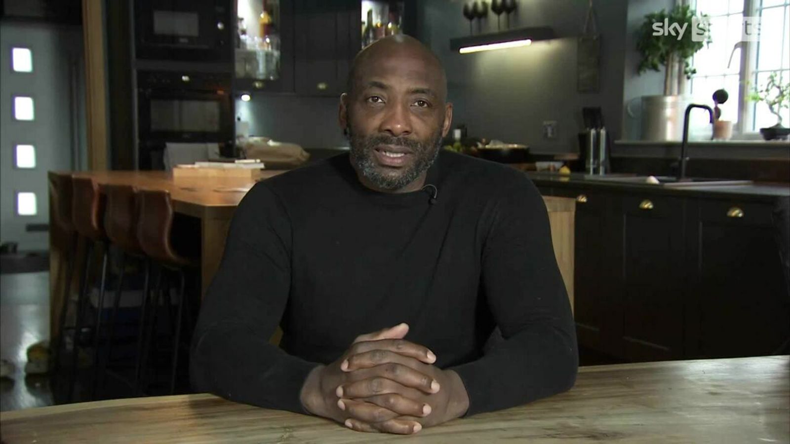 Johnny Nelson: MBE acknowledgment is 'proper honour' | Boxing News ...