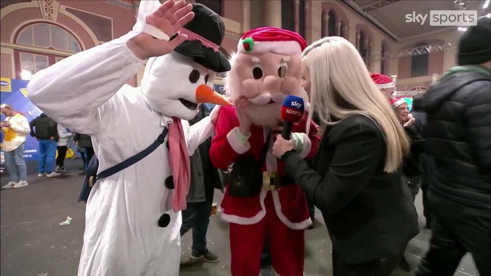 Polly at the Palace | Darts News | Sky Sports