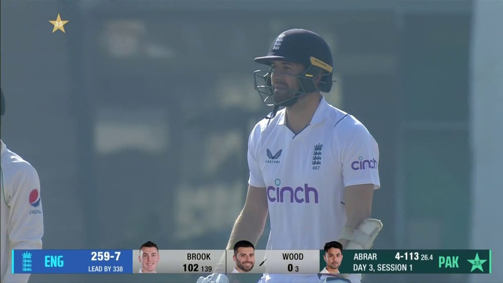 Abrar Ahmed beats Ollie Robinson with a googly! | Cricket News | Sky Sports