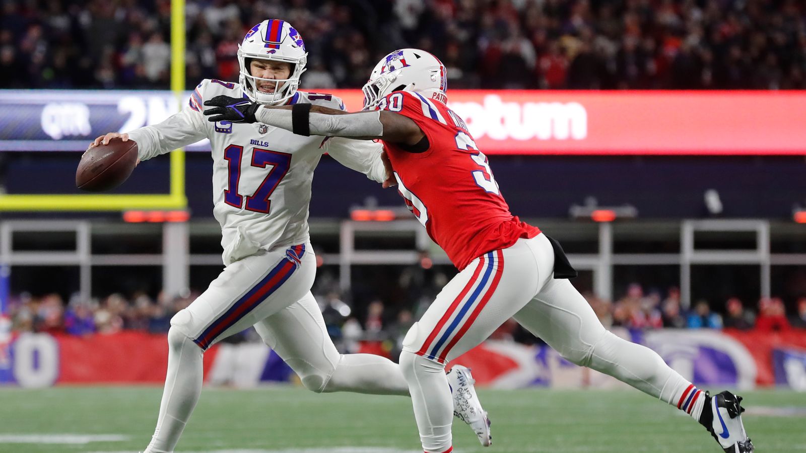 Josh Allen escapes New England Patriots pass rush and throws TD in mid ...
