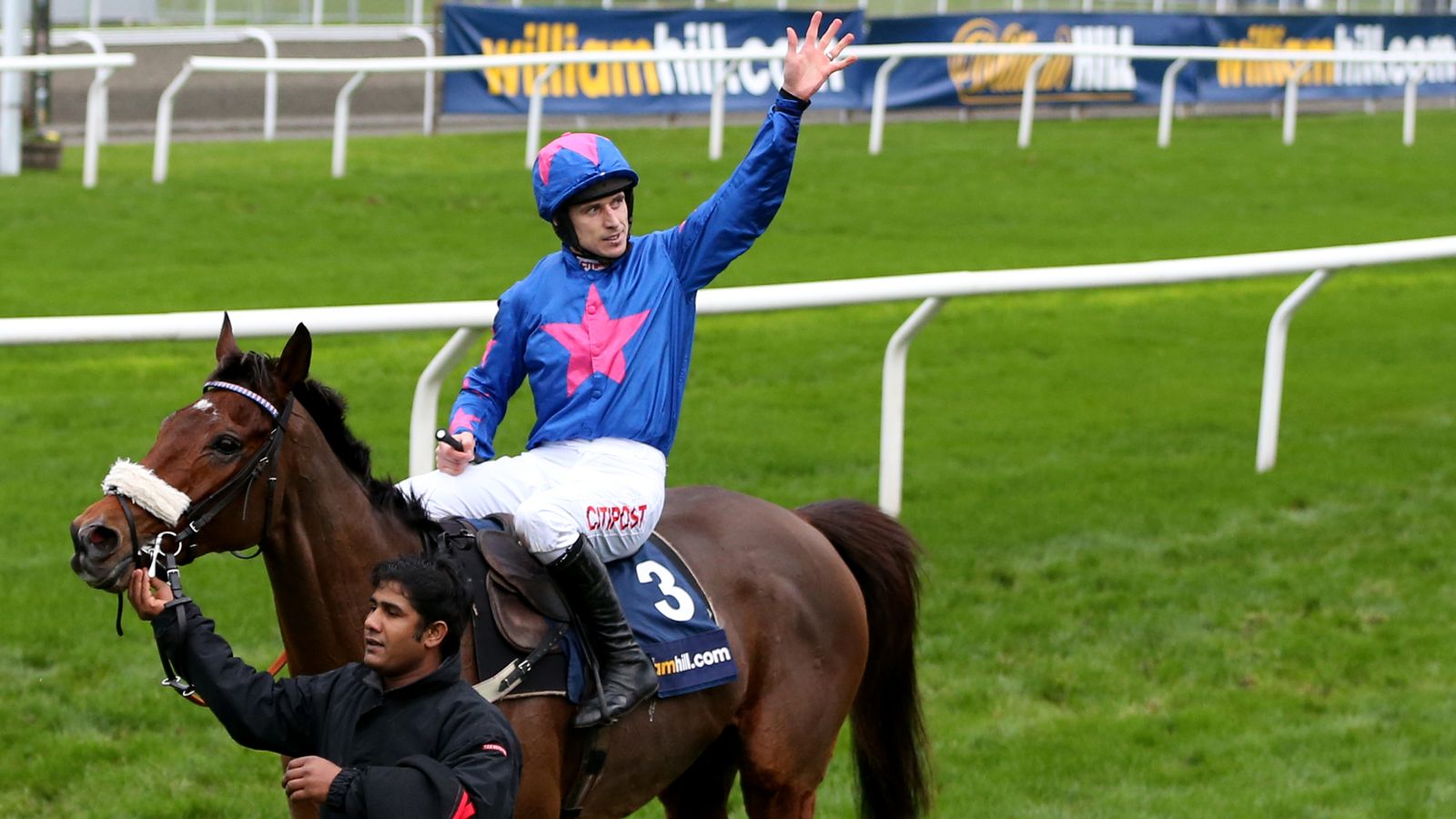 Cue Card dies aged 16: Kevin Blake leads tributes to 2015 King George ...