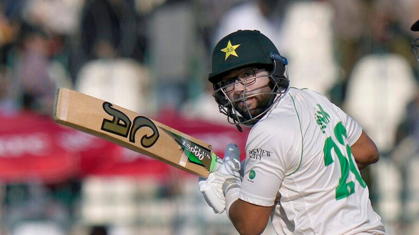 England claim crucial late wicket of Imam-ul-Haq after Pakistan rally ...