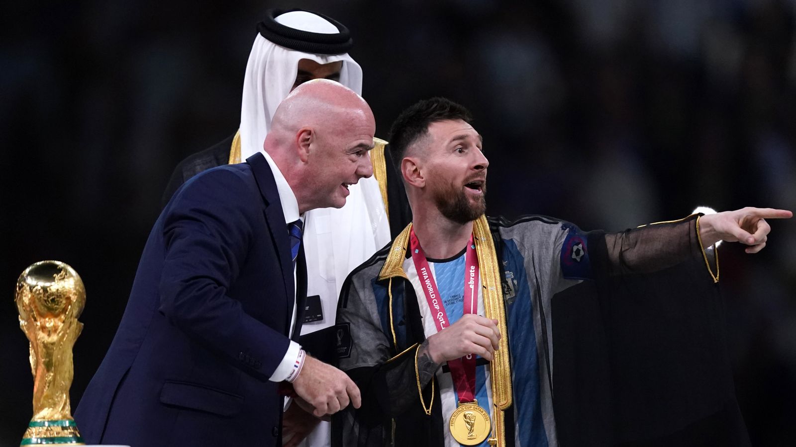 Lionel Messi: Argentina captain wears traditional Arab cloak to lift ...