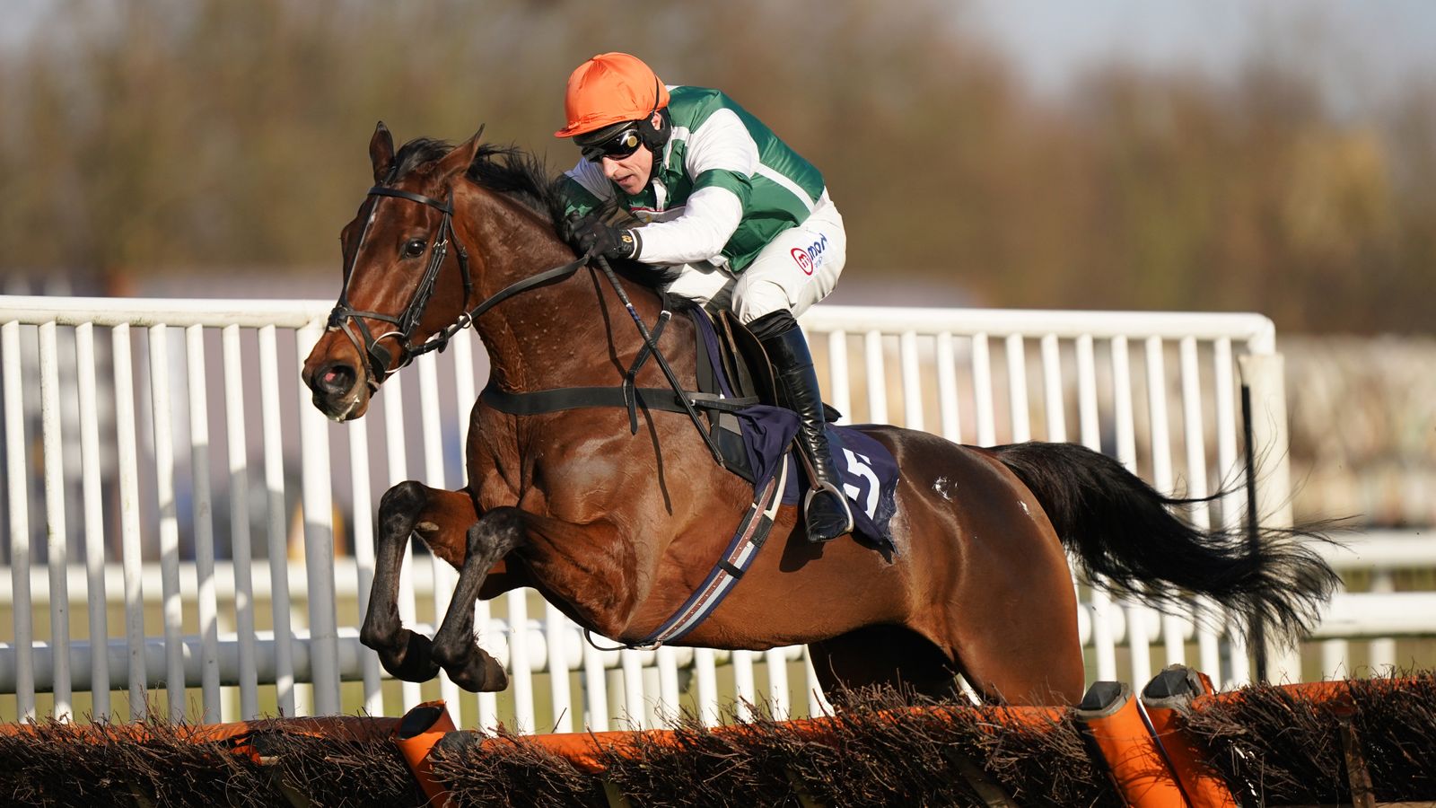 Today on Sky Sports Racing: Wayfinder faces Chepstow favourites Secret ...