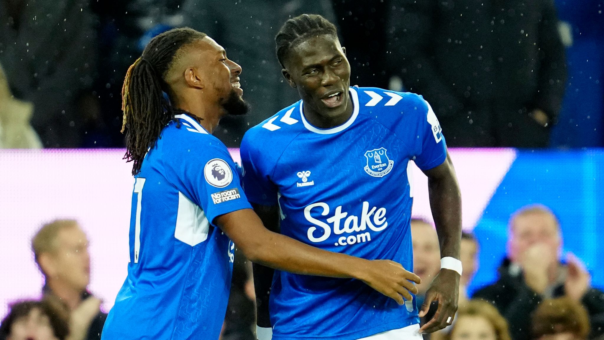 Amadou Onana: Everton midfielder reflects on family feeling at Goodison ...