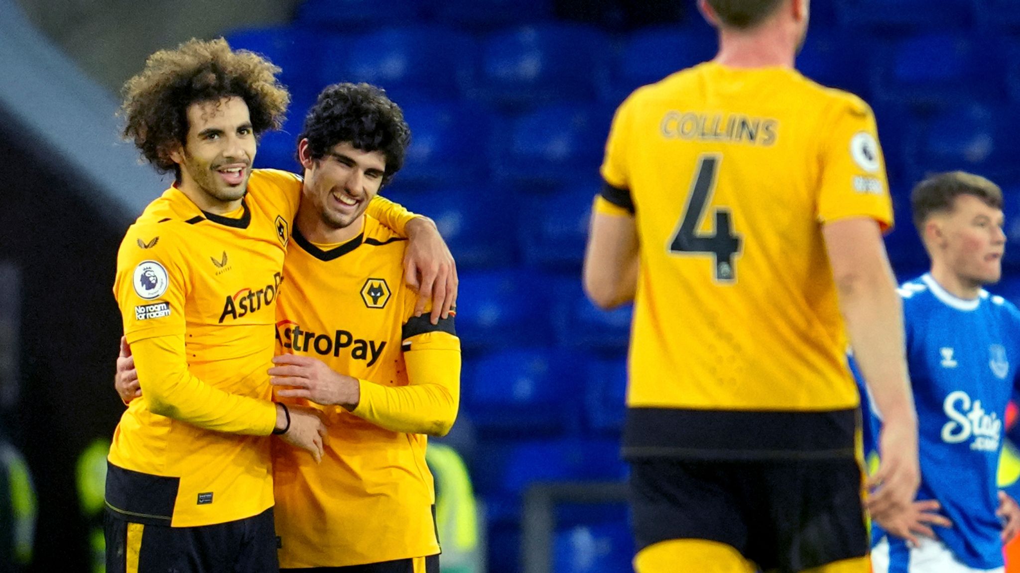 Everton 1-2 Wolves: Rayan Ait-Nouri scores 95th-minute winner as Julen ...