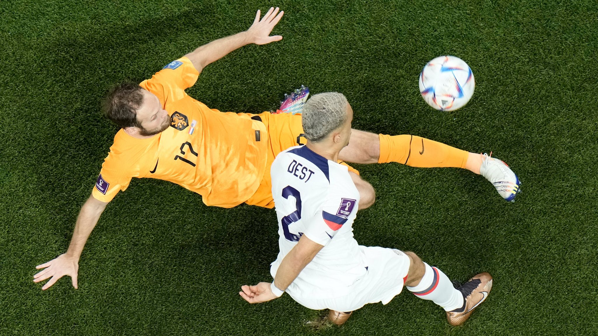 Sergino Dest exclusive interview: PSV star on Lionel Messi lessons, AC ...