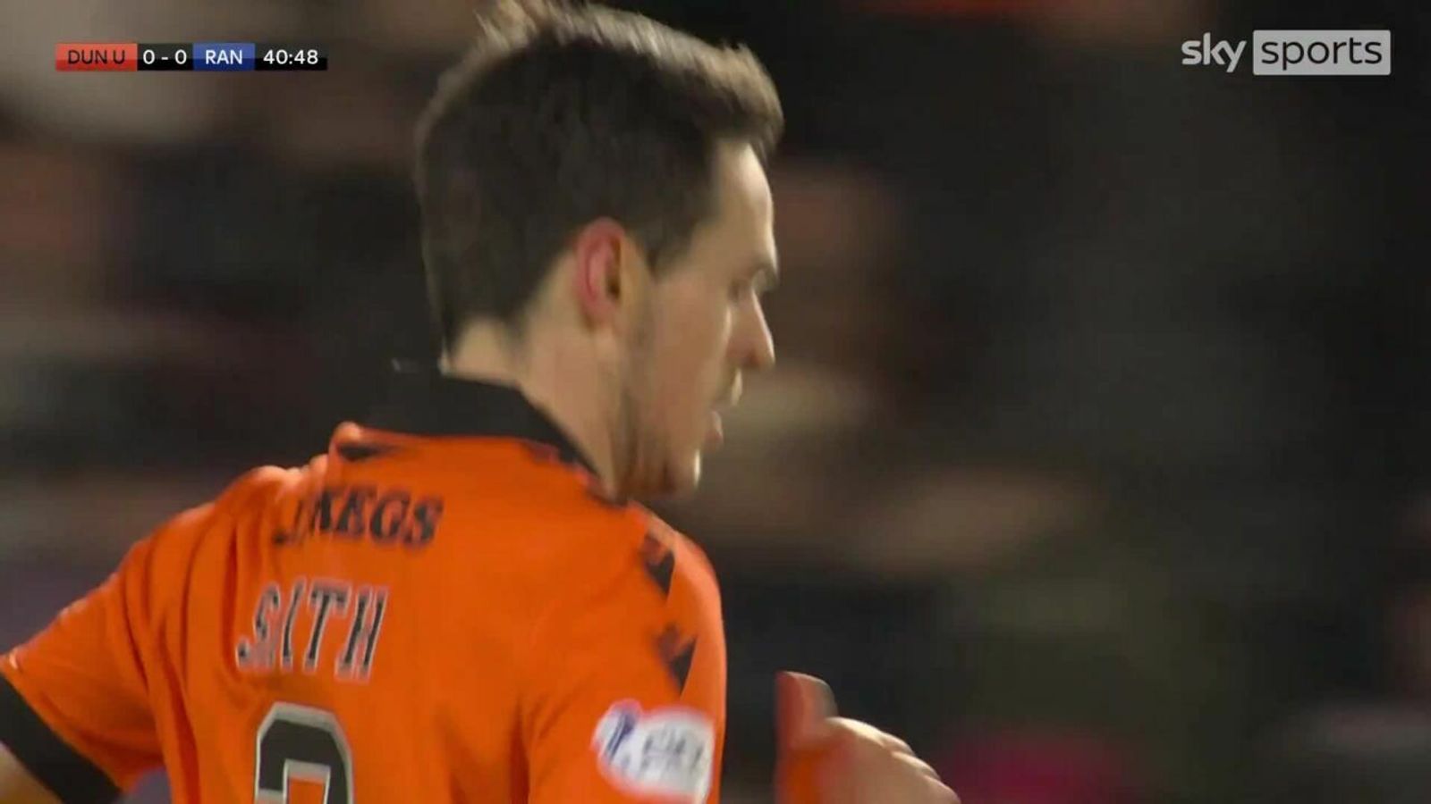 Liam Smith wastes Dundee Utd's best chance of first half vs Rangers ...