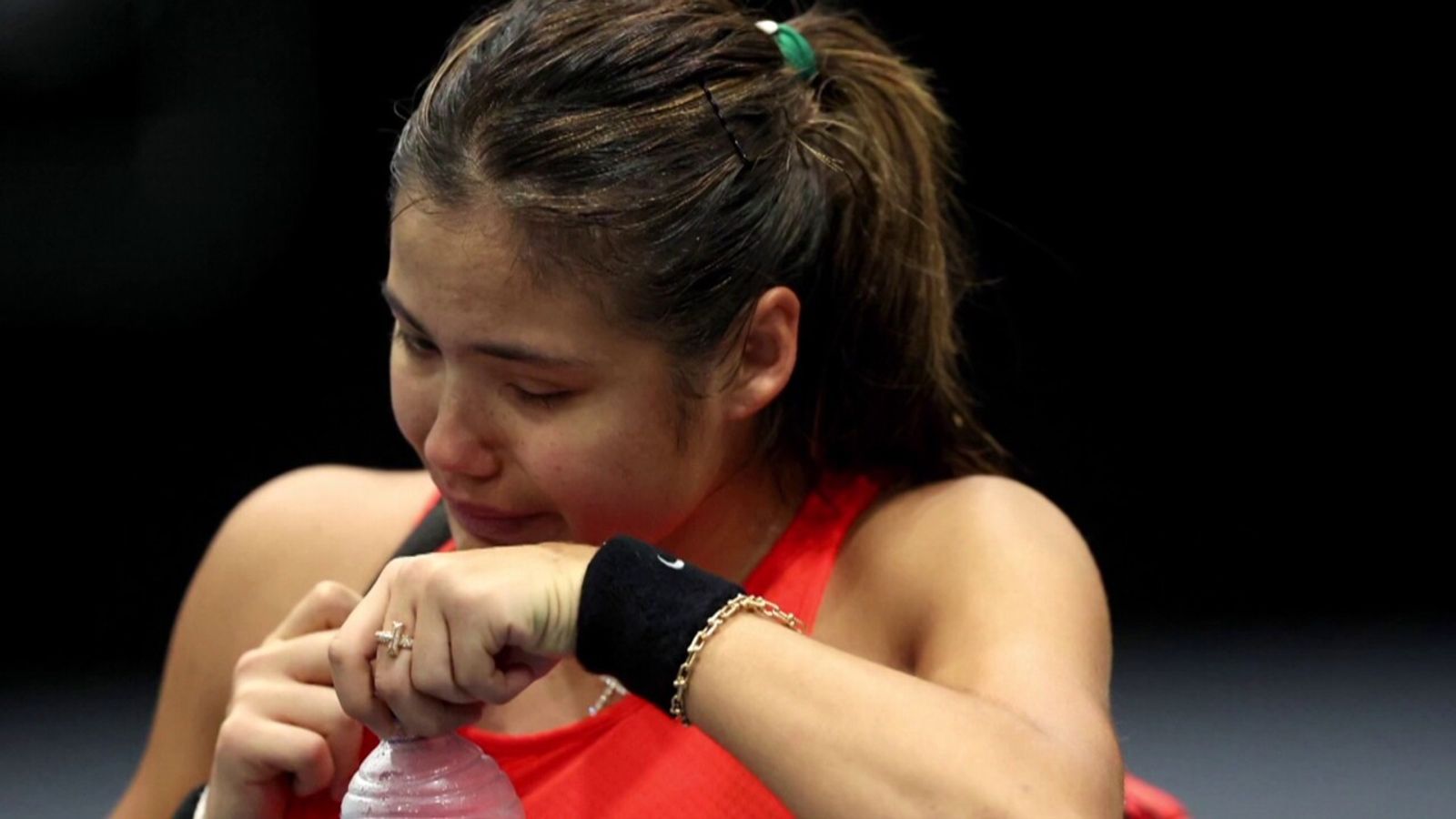 Emma Raducanu suffers ankle injury ahead of Australian Open and retires ...