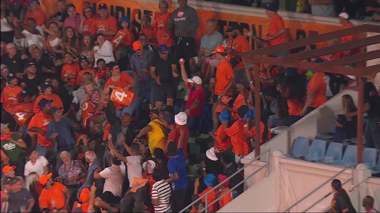 Unbelievable fan catch at SA20 | 'Beautiful strike, even better catch ...