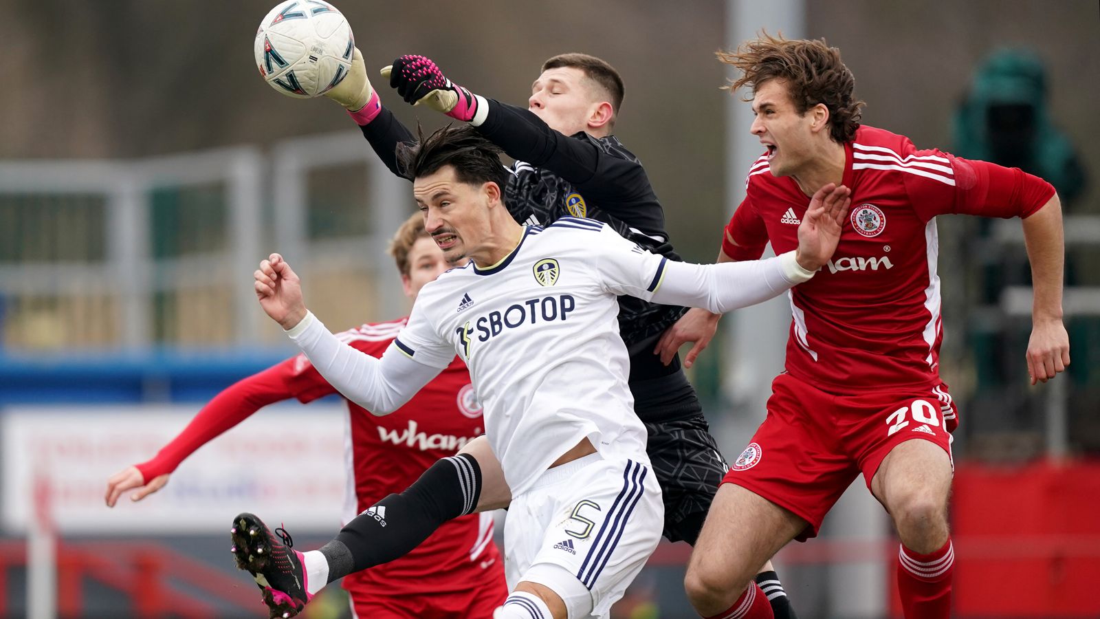 Accrington 1 - 3 Leeds - Match Report & Highlights