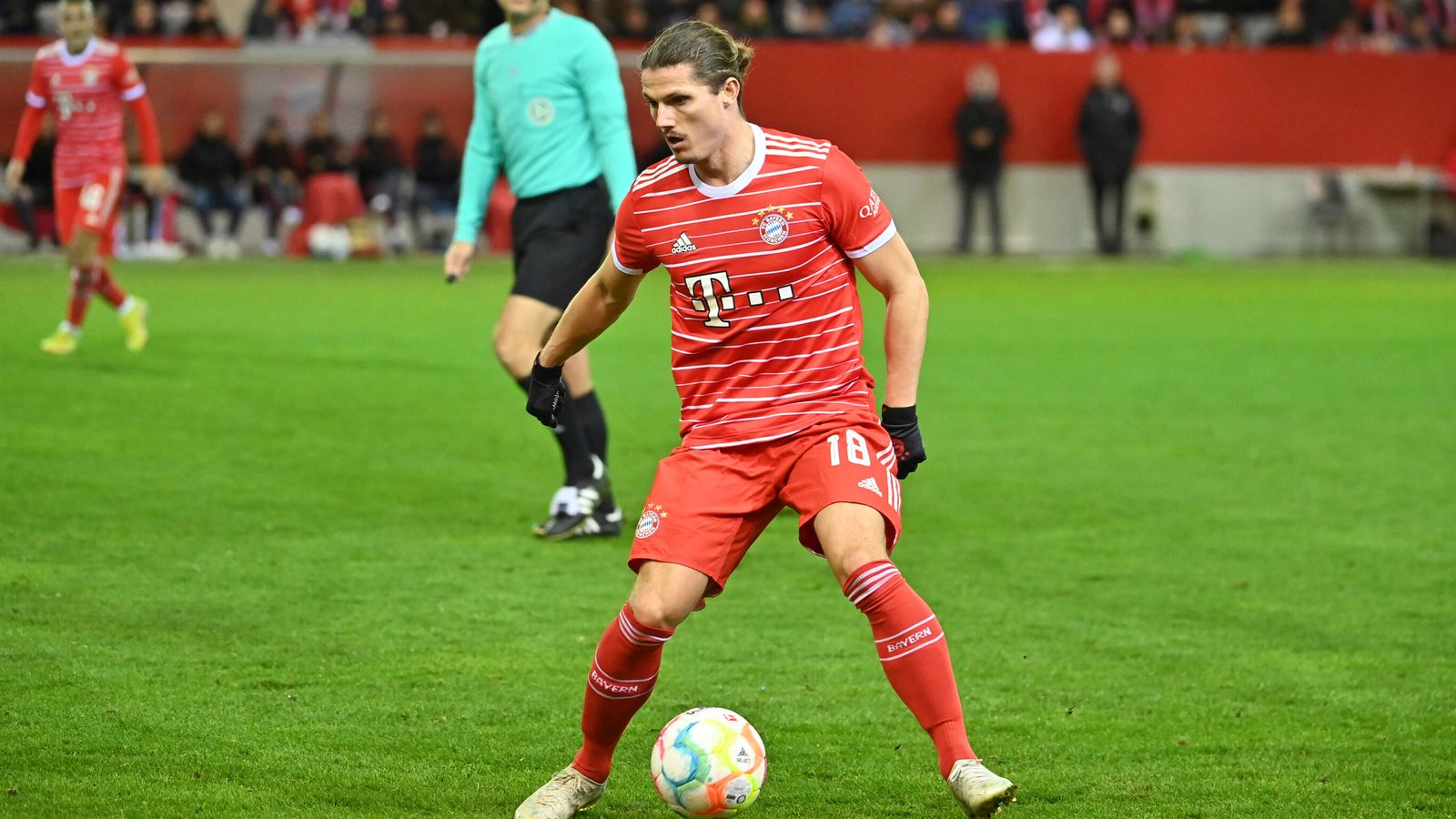 Marcel Sabitzer: Manchester United and Chelsea enquire about signing ...