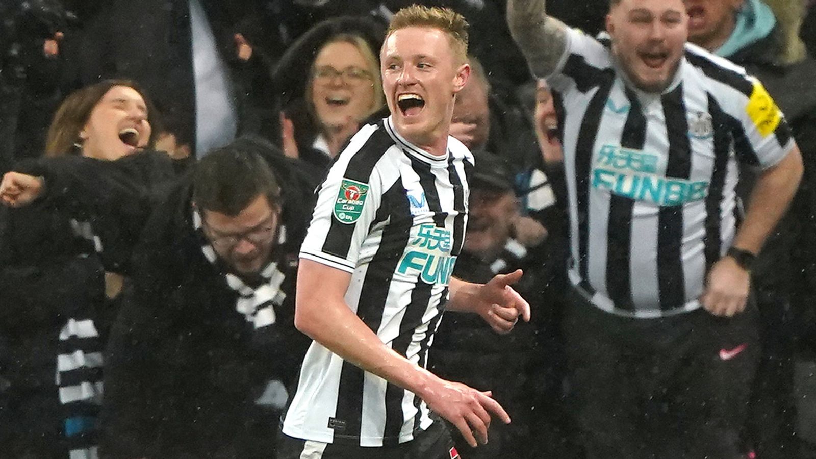 Newcastle 2-1 Southampton (agg: 3-1): Sean Longstaff double steers ...