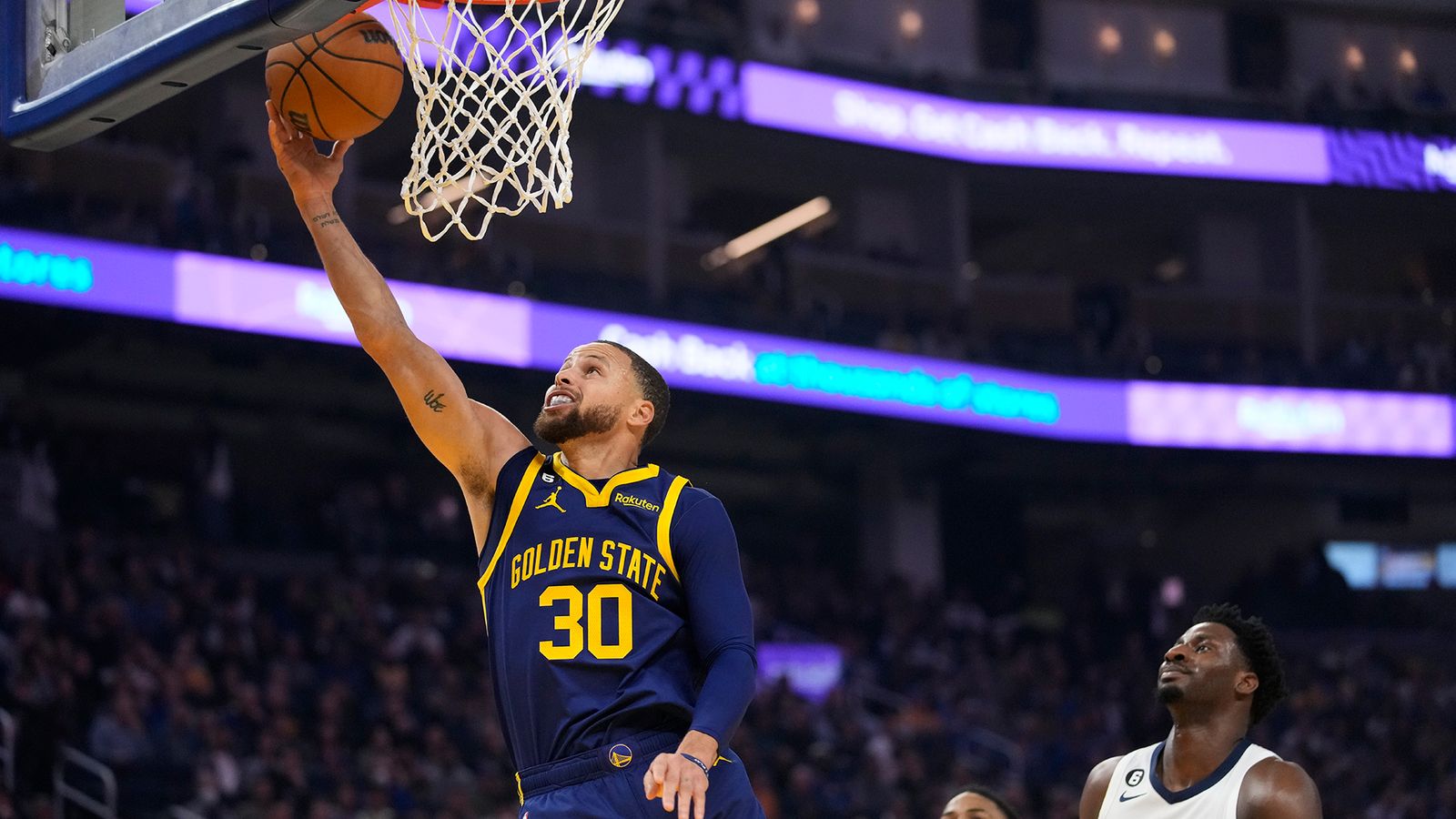 Steph Curry rallies with 34 points to snatch victory from Memphis ...