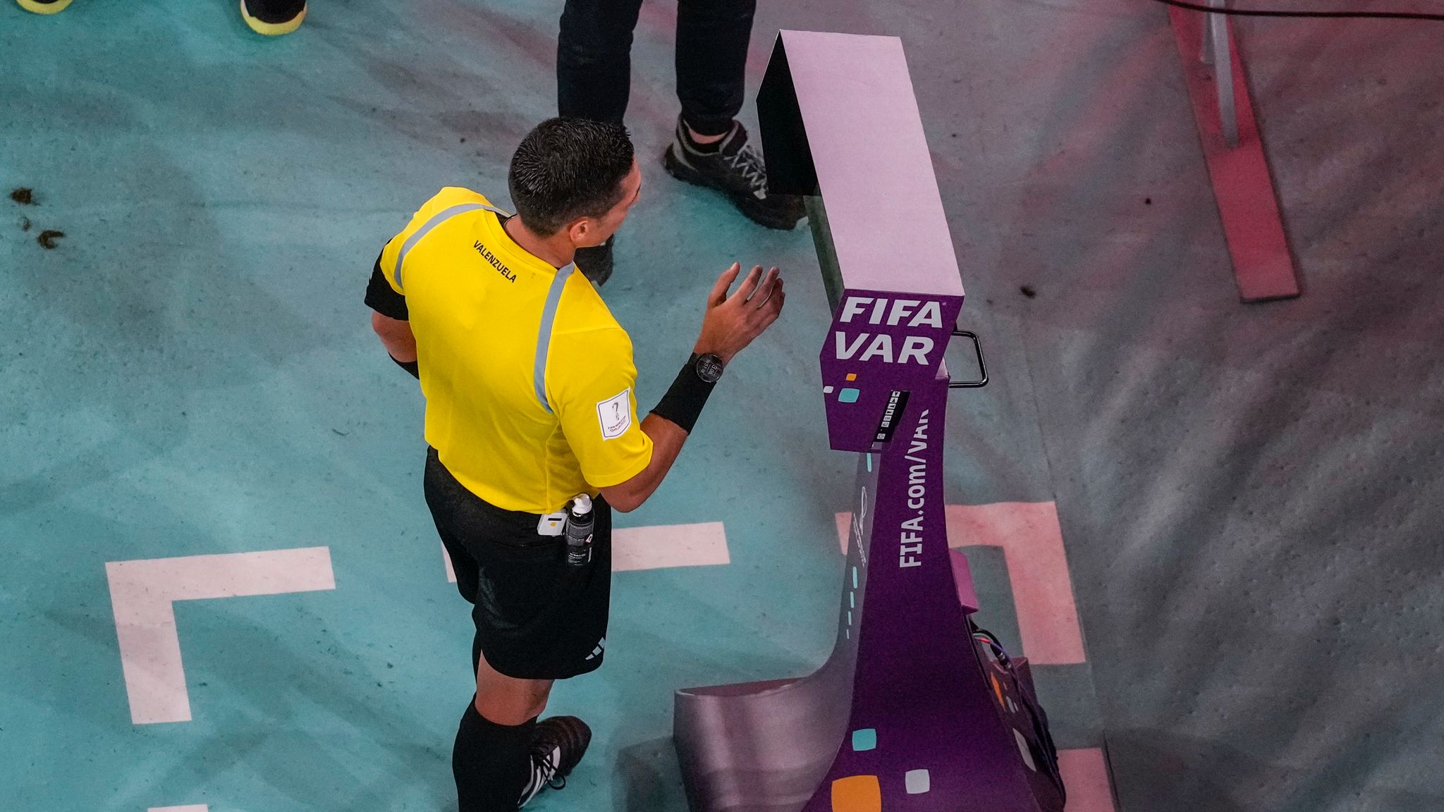 Referees to communicate VAR calls from stadiums at Club World Cup ...