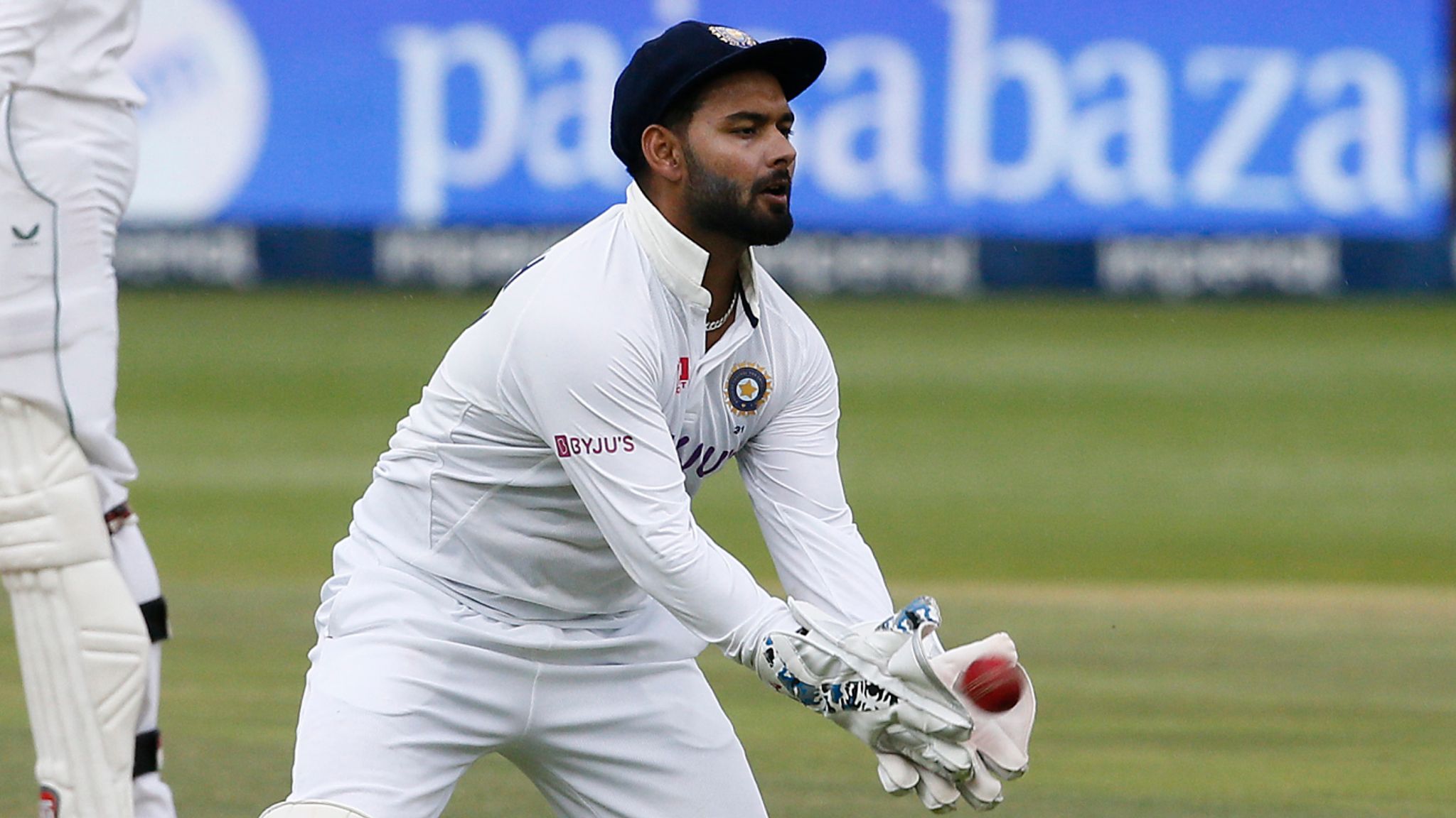 Rishabh Pant: India wicketkeeper flown to Mumbai to undergo surgery ...
