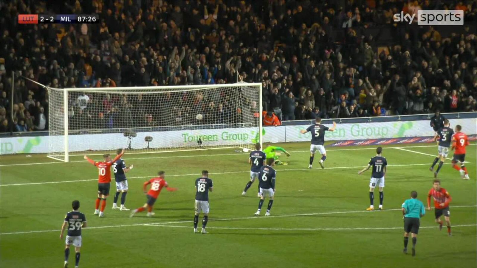 Luke Berry rescues point for Luton Town with brilliant strike ...