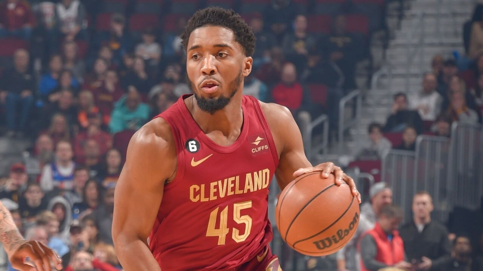 'He's got it!' | Donovan Mitchell's incredible play assists Cavaliers ...