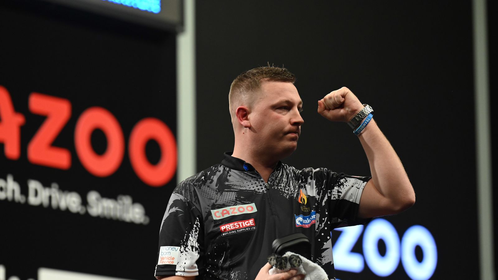 Premier League Darts: Debutant Chris Dobey stuns Michael van Gerwen to ...