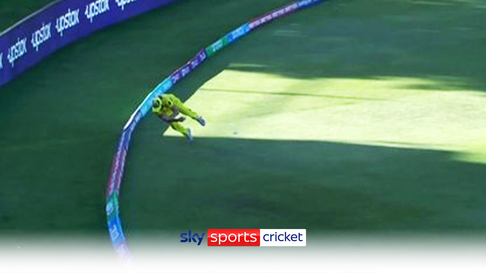 Ellyse Perry pulls off incredible diving stop in Australia vs India ...
