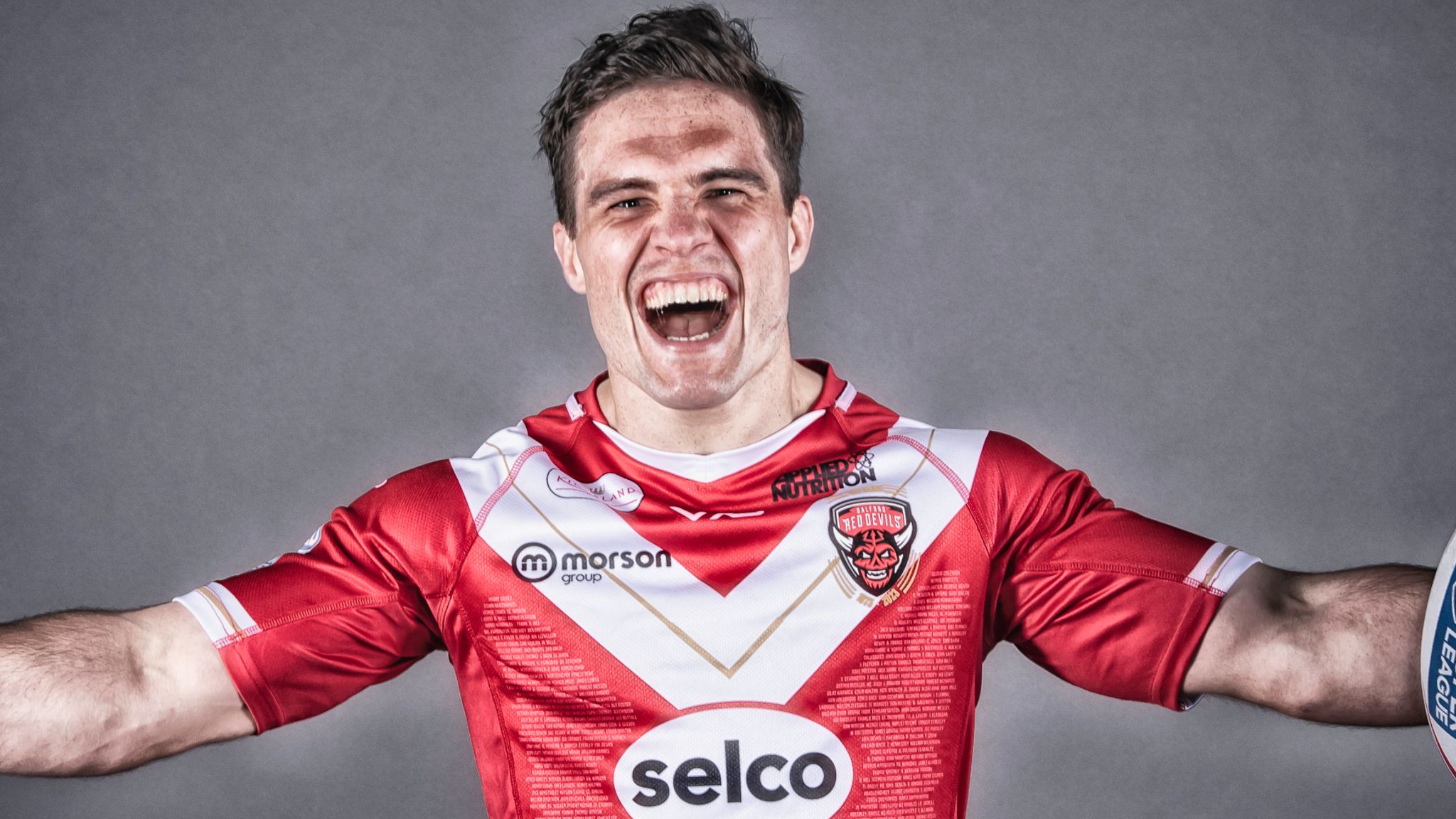 Salford's Brodie Croft: Super League Man of Steel signs contract with ...
