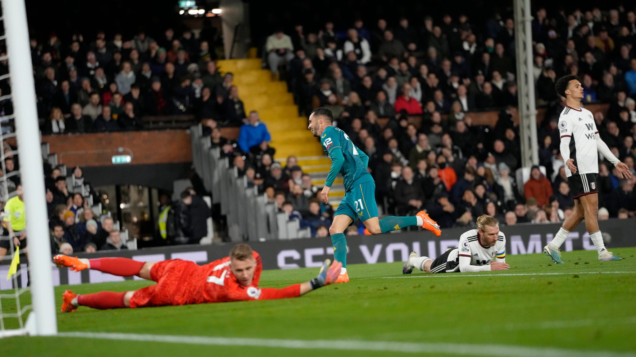Fulham 1-1 Wolves: Substitute Manor Solomon scores for third game in a ...