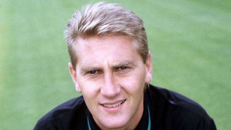 Billy Thomson: Former Rangers, Dundee United, Motherwell and St Mirren goalkeeper dies age 64 ...