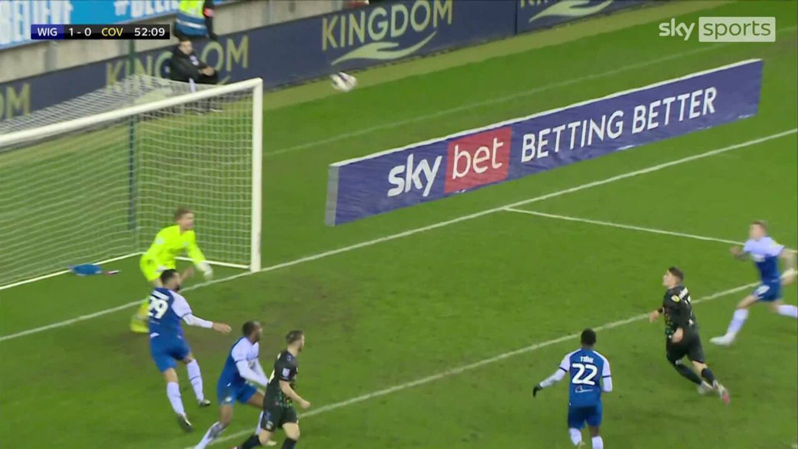 Viktor Gyokeres header puts Coventry ahead! | Football News | Sky Sports