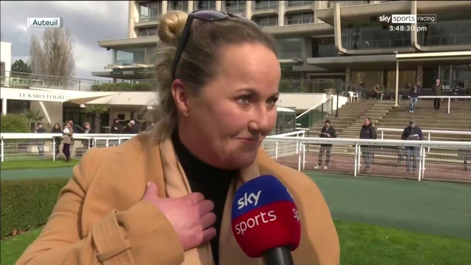 Kalashnikov gives Amy Murphy an emotional victory at Auteuil over ...