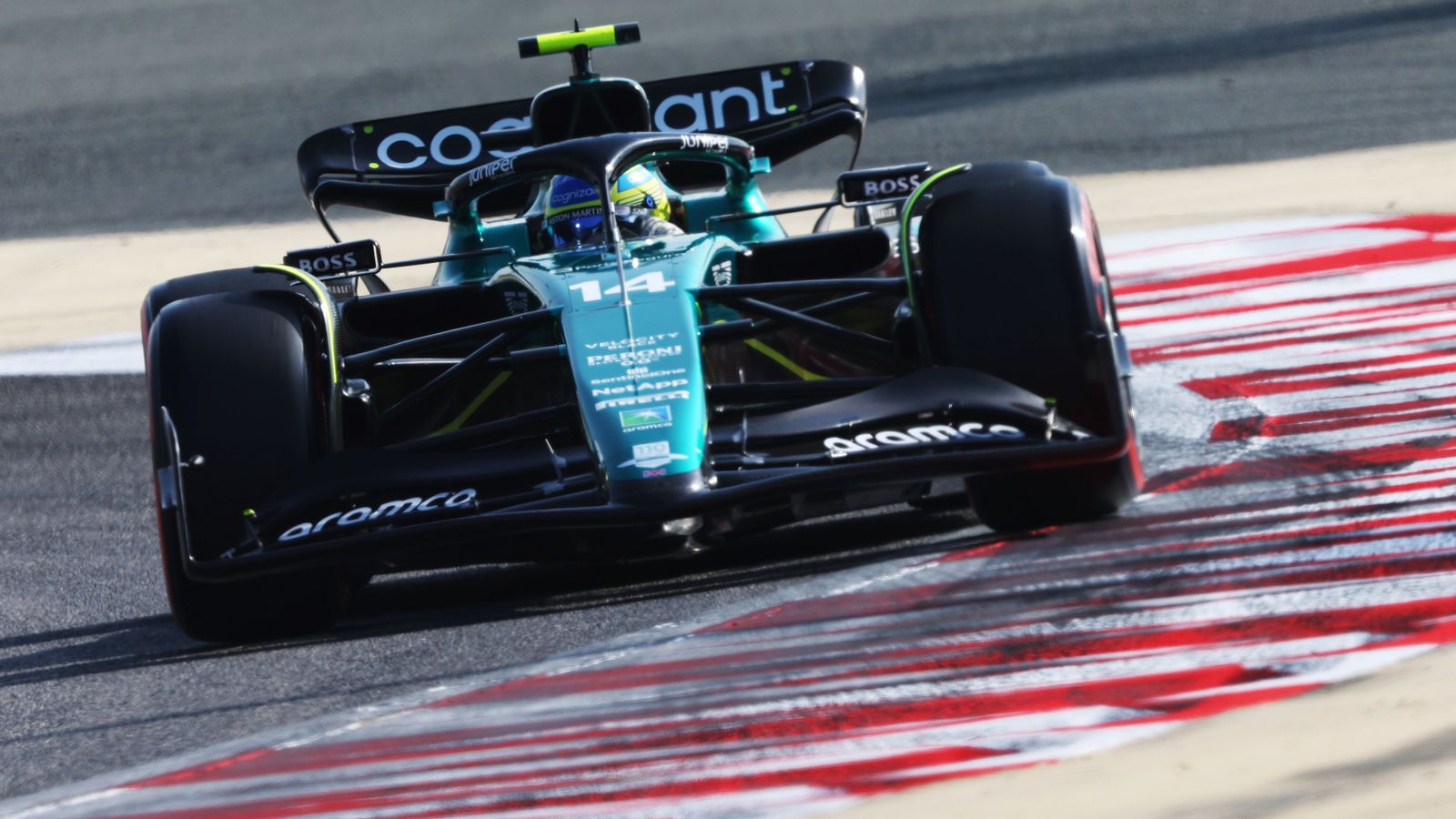 Bahrain GP: Fernando Alonso pips Max Verstappen, Lewis Hamilton in ...