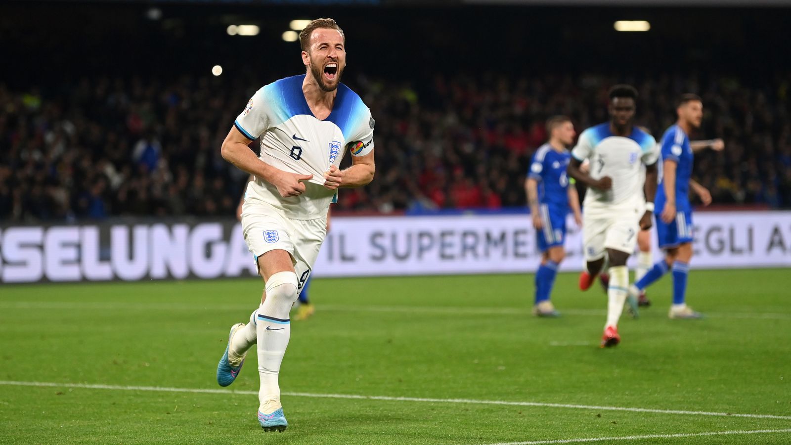 Italy 1-2 England: Harry Kane breaks England scoring record as Gareth ...