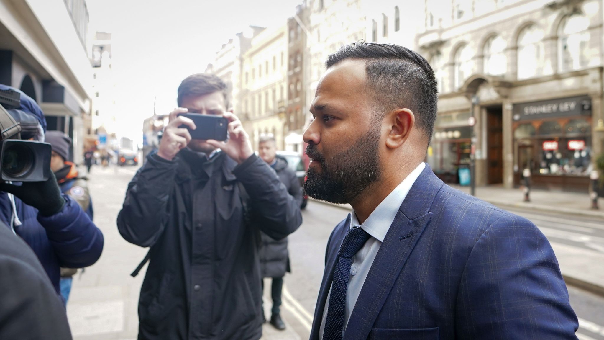 Nasser Hussain 'beyond belief' at handling of Yorkshire racism ...