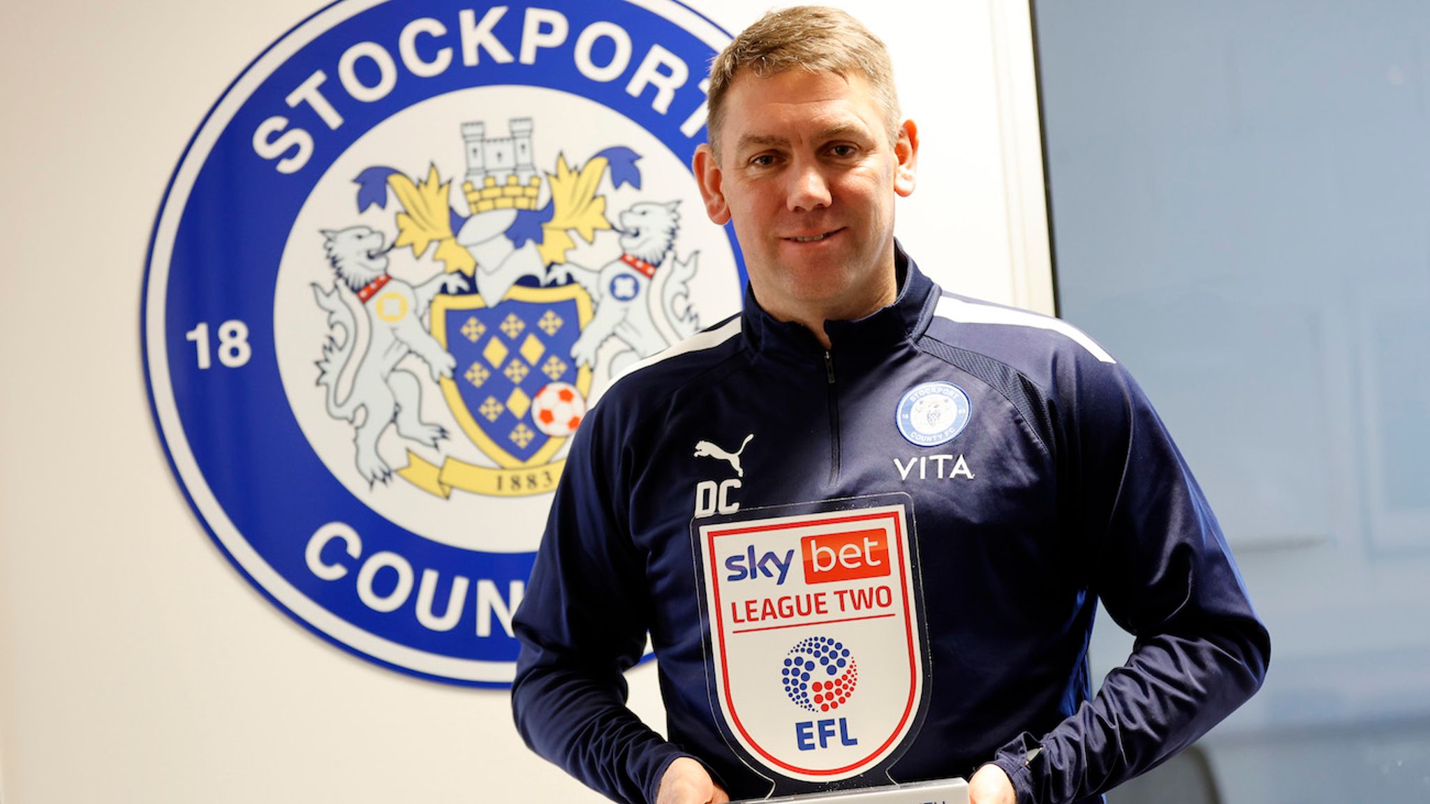 Millwall's Tom Bradshaw and Burnley's Vincent Kompany win Sky Bet ...