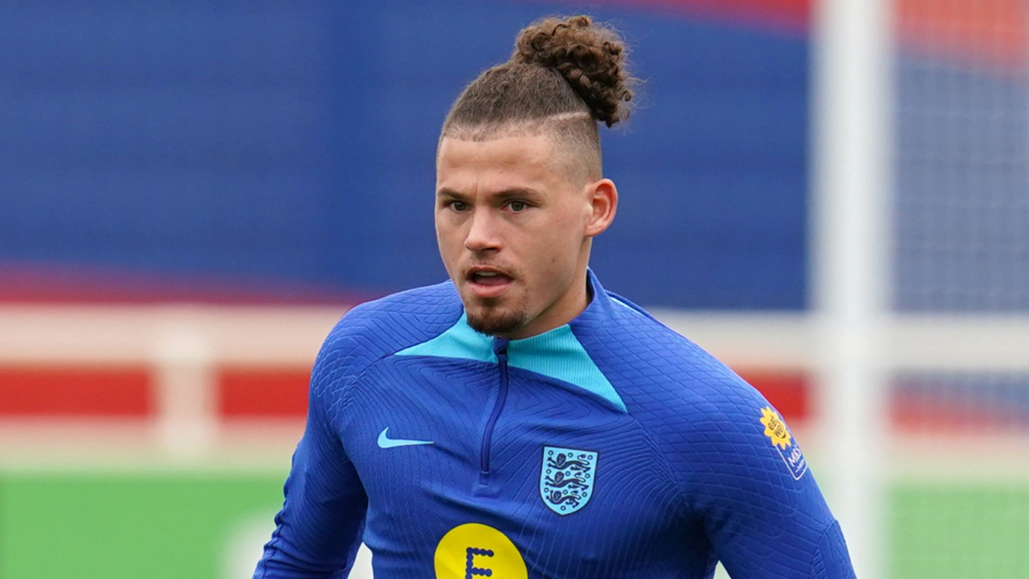 Kalvin Phillips: England midfielder determined to stay and fight for ...