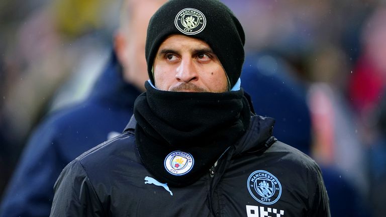 'He can not do it' | Kyle Walker struggling with inverted fullback role ...