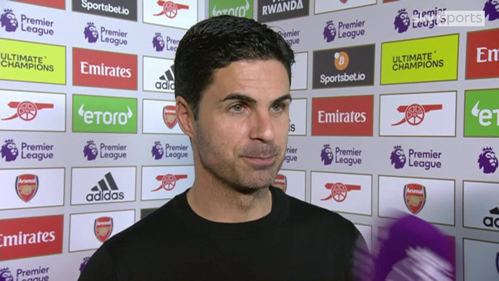 Gabriel Jesus starts with Bukayo Saka dropping to the bench for Arsenal ...