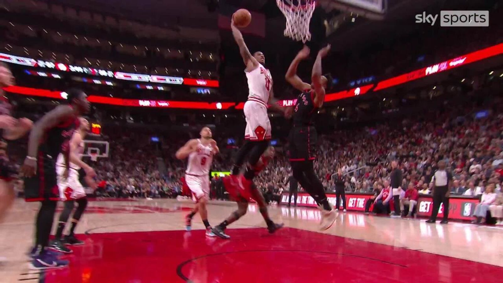 DeMar DeRozan cuts up Toronto Raptors' defense with ridiculous ...