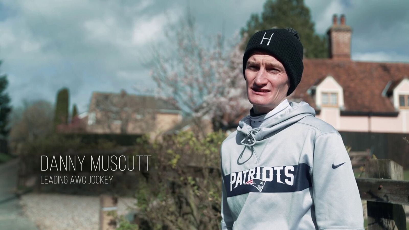 Danny Muscutt: Leading all-weather jockey talks marathon training ...