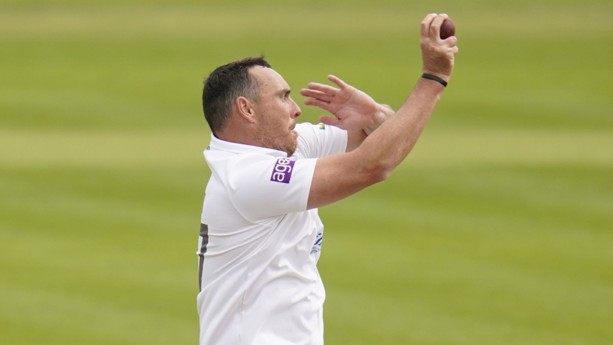 County Championship: Kyle Abbott gives Hampshire advantage as Zak ...