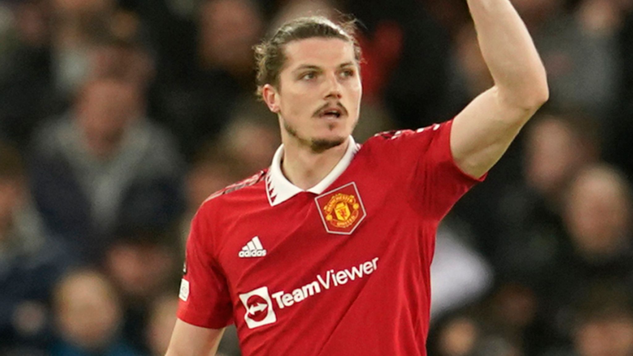 Manchester United 2-2 Sevilla: Harry Maguire and Tyrell Malacia own ...