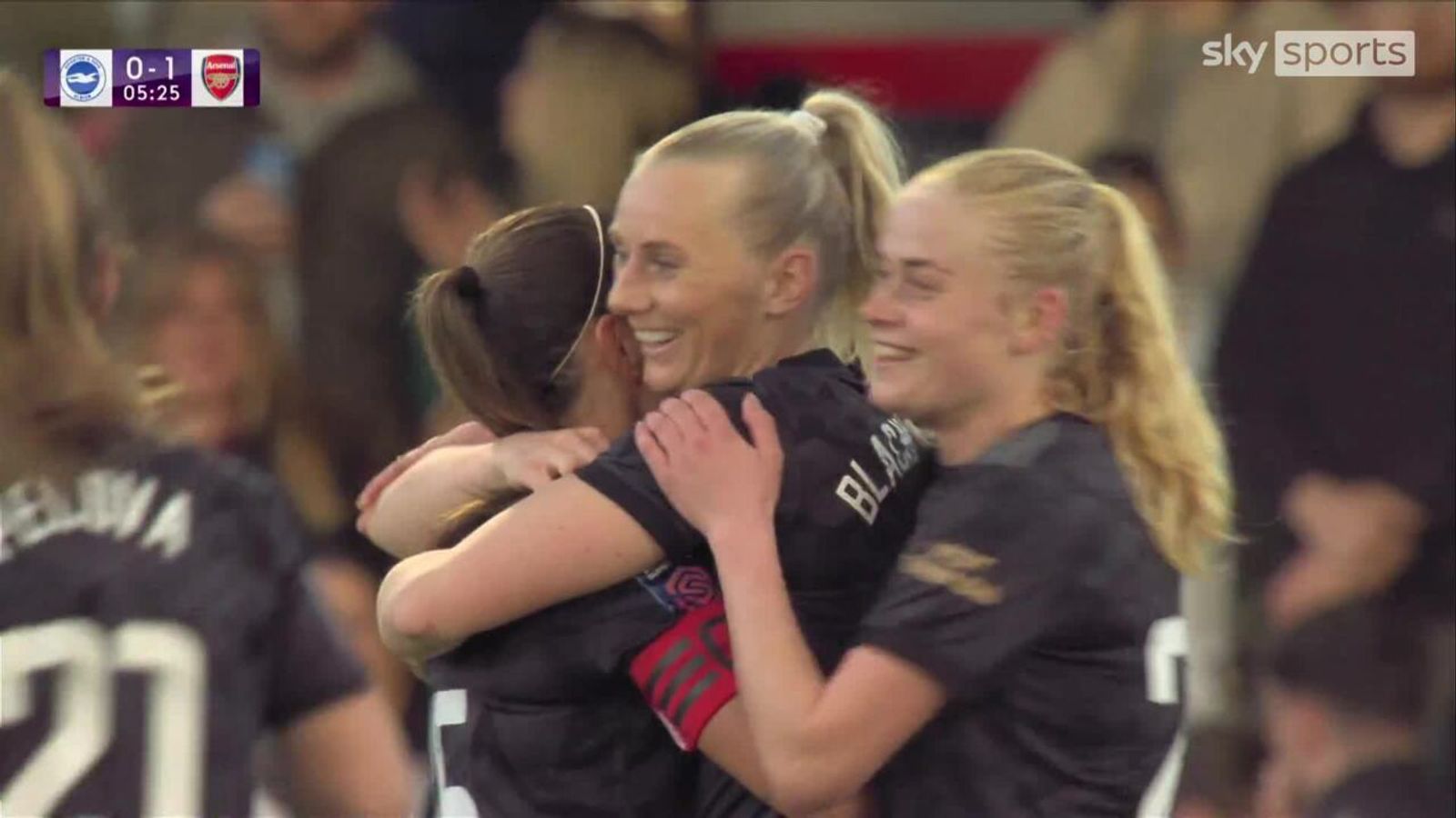 'Devastating finish' | Stina Blackstenius fires Gunners in front ...