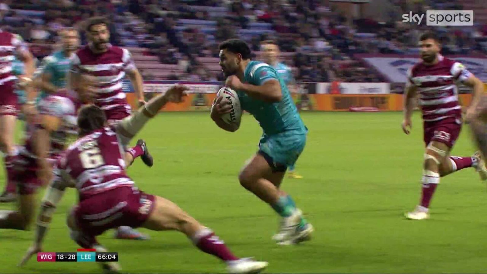 Leeds Rhinos strike again through Rhyse Martin | Rugby League News ...