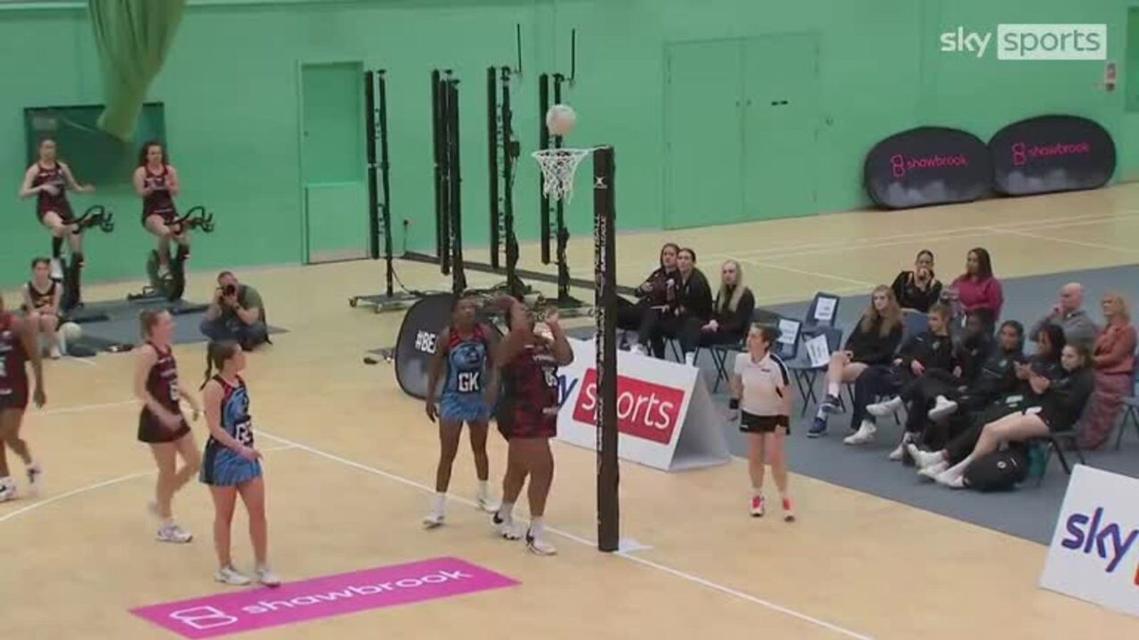 Saracens Mavericks 41-38 Strathclyde Sirens | Netball Super League ...