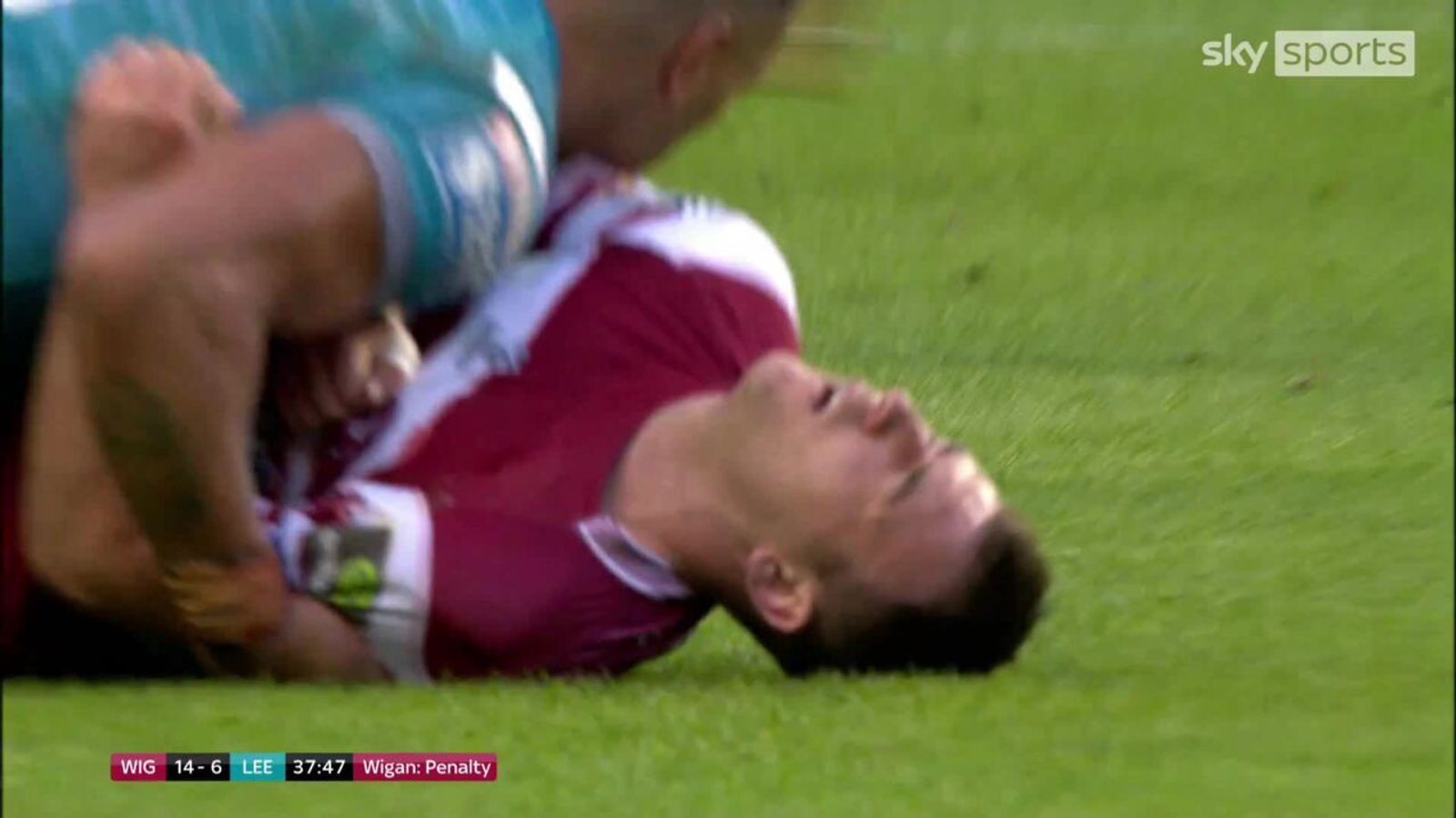 'That's a late hit' | Horror tackle sees red for Zane Tetevano | Rugby ...