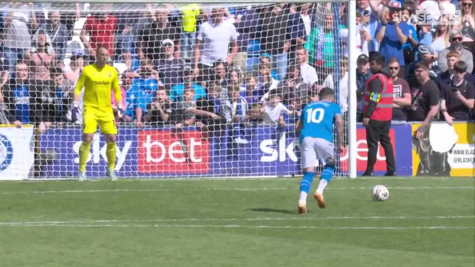 Stockport 2 - 1 Salford City - TittlePress